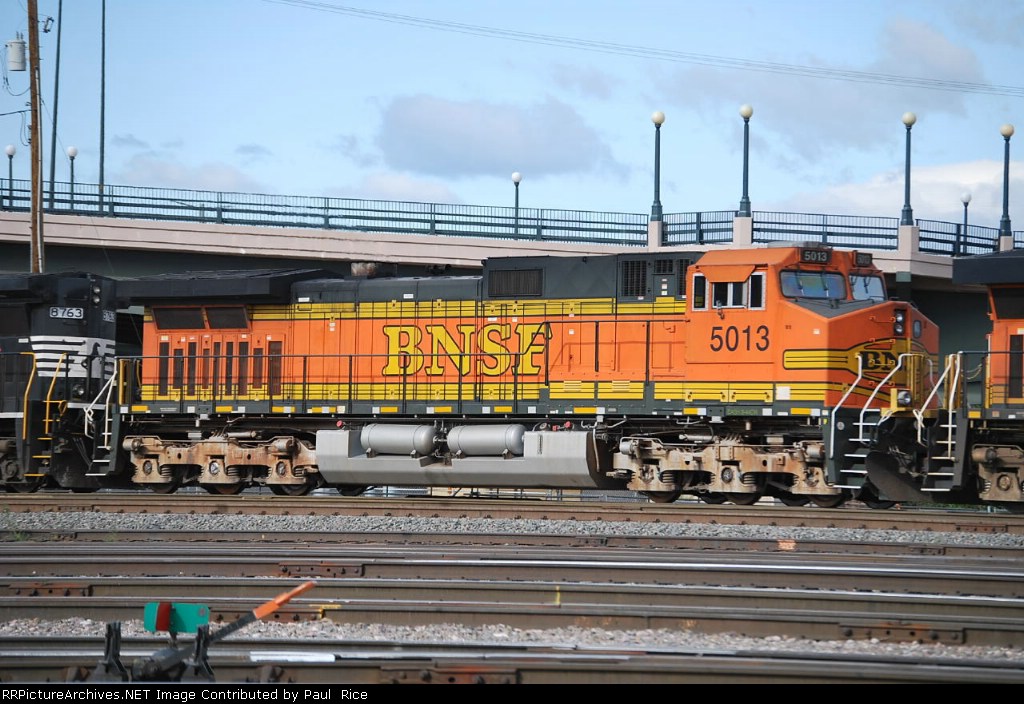 BNSF 5013